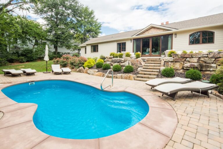 Inground Pool Types 🥇 Gonzales, LA Swimming Pool Contractors